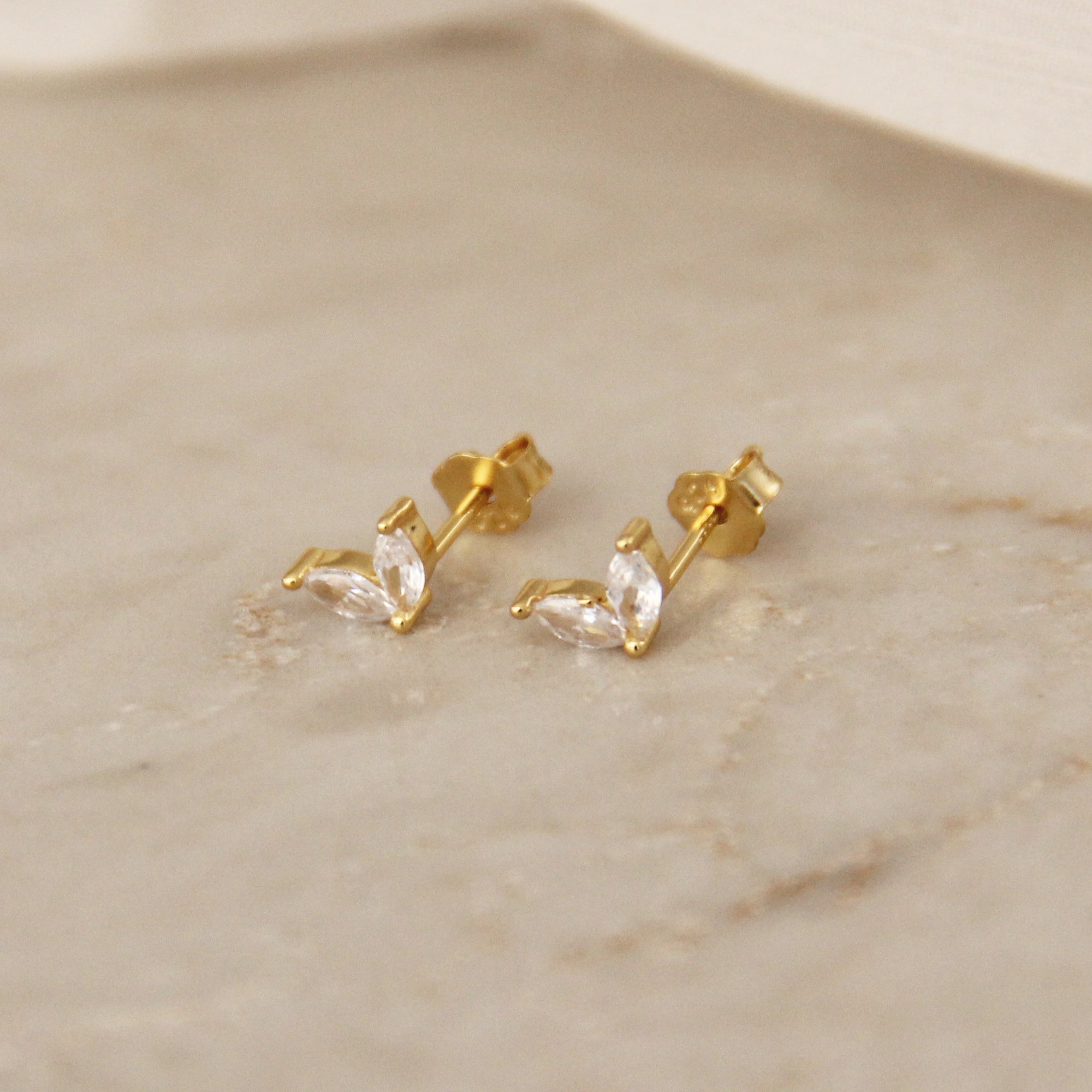 VEDA STUDS – MAIVE