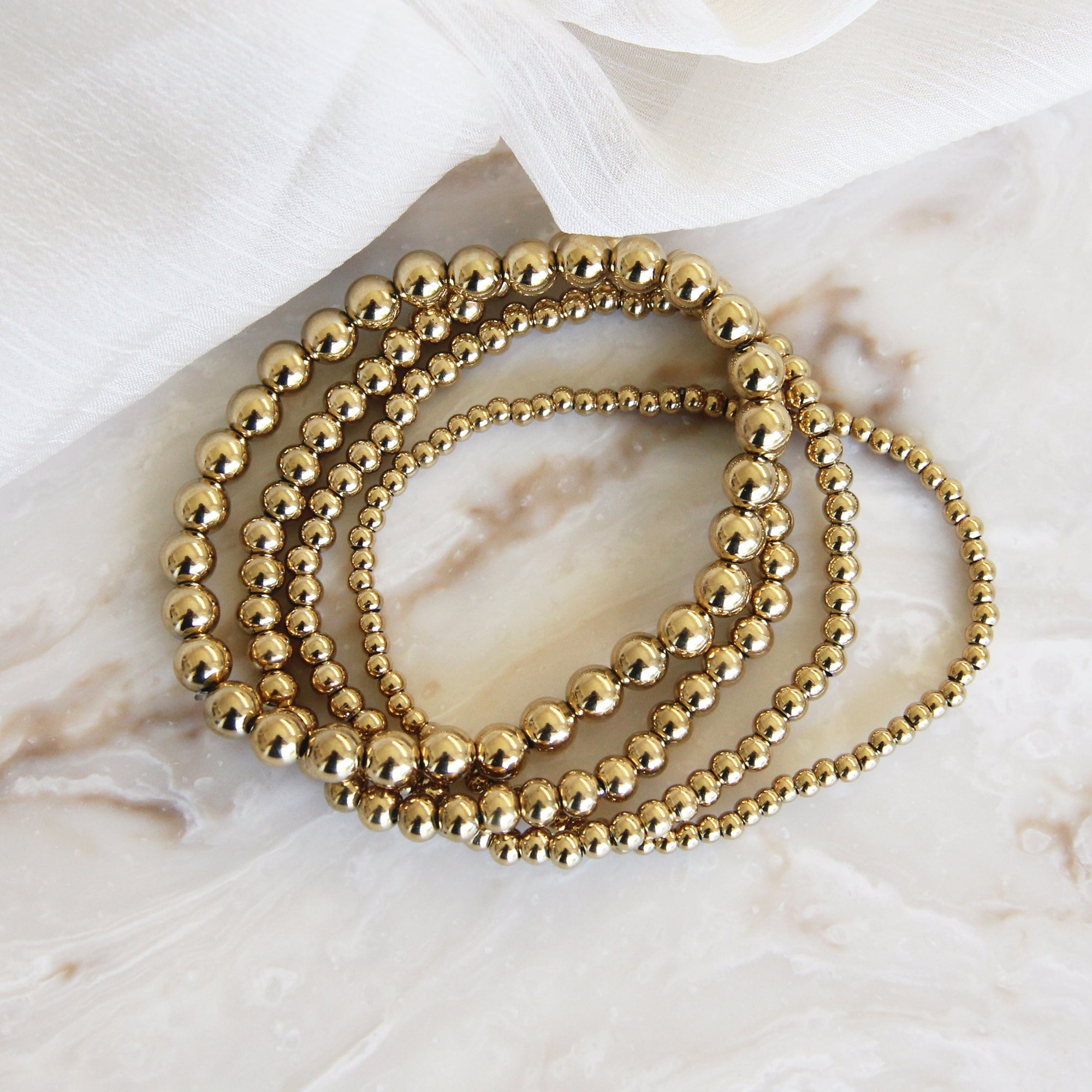 GOLD BEAD BRACELET – MAIVE