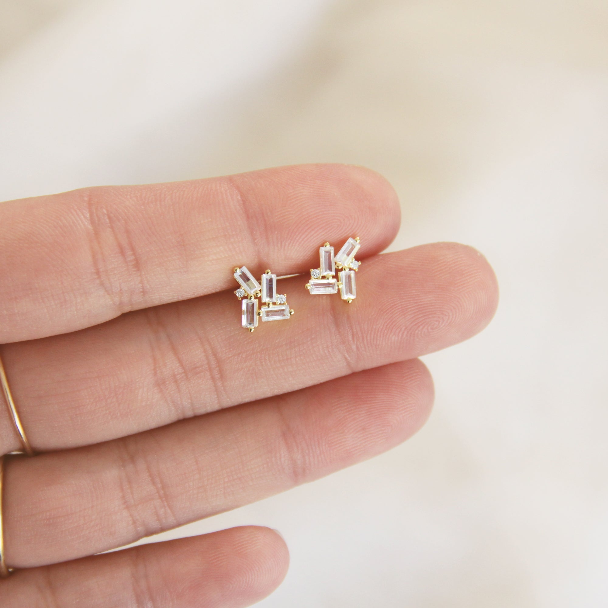 HAZEL STUDS – MAIVE